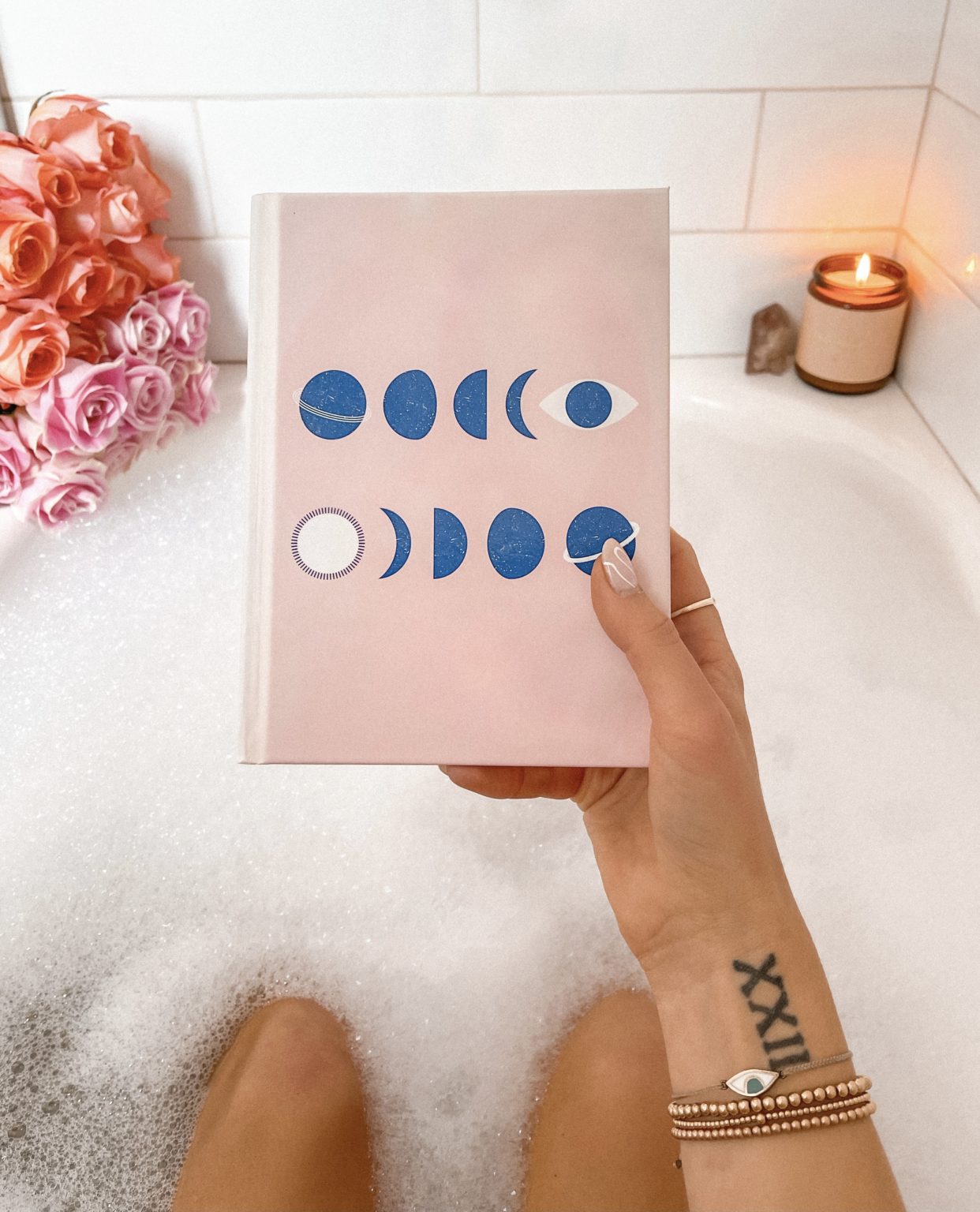 Full Moon Bath Ritual | inspired self-care | SHAYLAQUINN.COM
